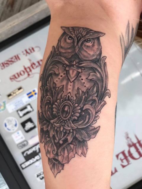 Darkside Tattoos by Jesse Zeise | TattooMenu