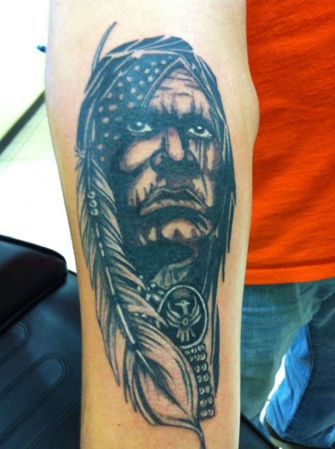 Bee line tattoo | TattooMenu