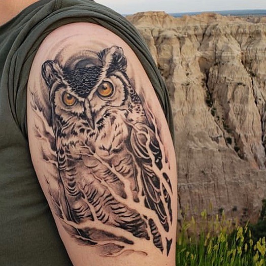 Alissa- Shade Tattoo Studio | TattooMenu